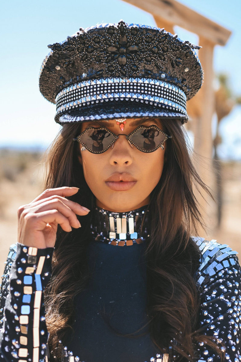 Gigi captain festival hat black / Festival and rave hats – Borninstockholm